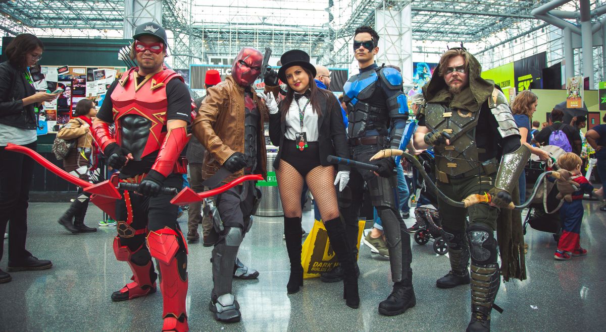 The Best Costumes Spotted At Day Four Of New York Comic Con 2018 ...