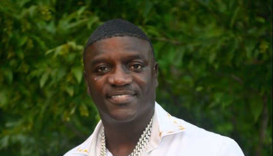Akon Talks Process Of His New Hair Transplant Twitter Roasts Him