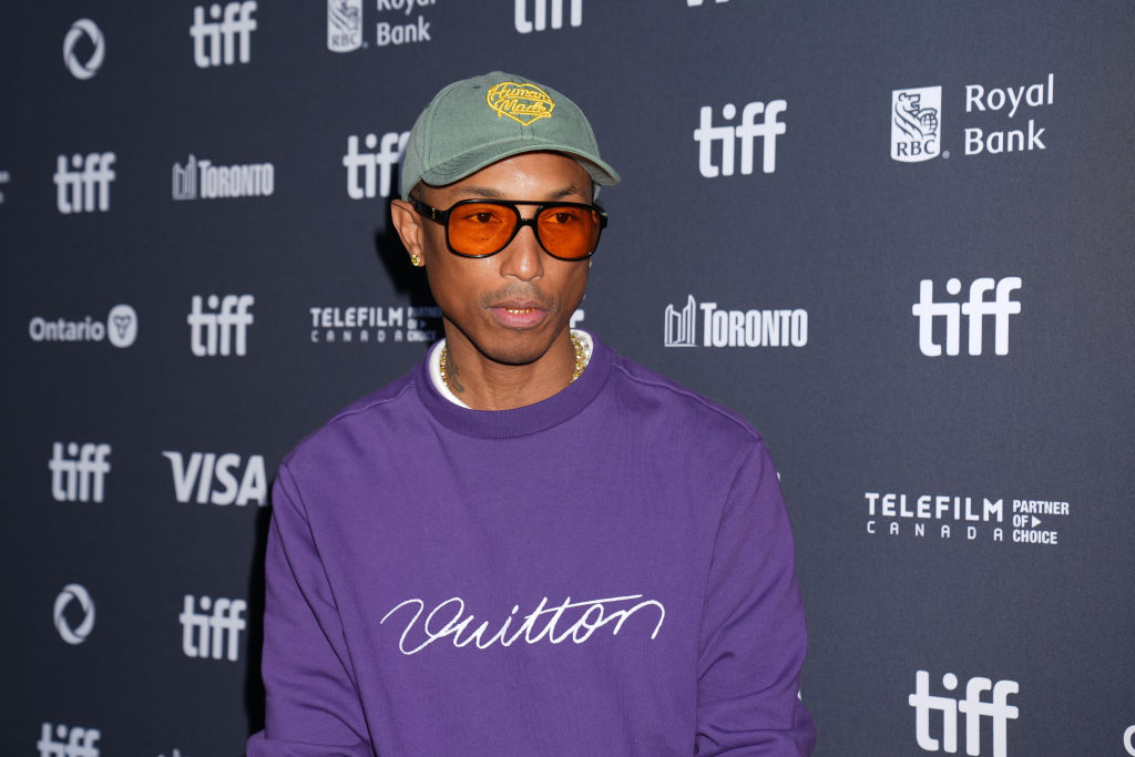 Pharrell Speaks Out After He's Confronted By Unruly PETA Protestor At ...