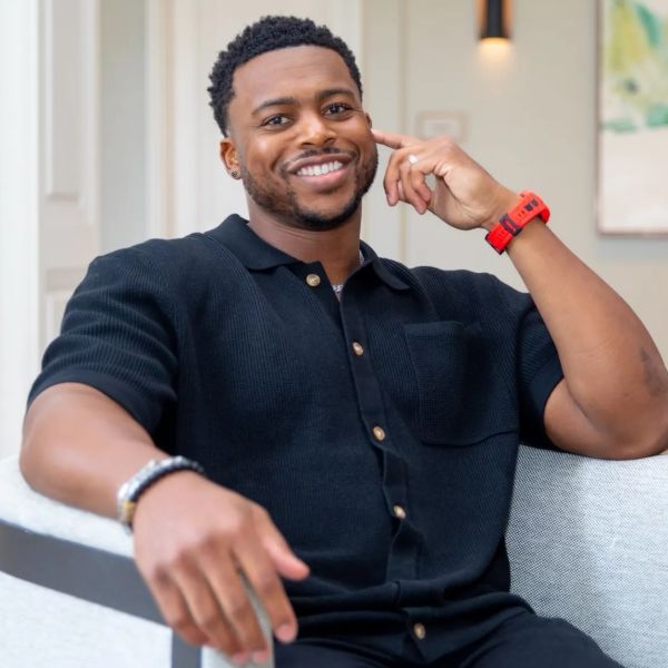 Magic Johnson Remembers His Wife's Reaction To His HIV Diagnosis