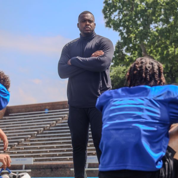 Magic Johnson Remembers His Wife's Reaction To His HIV Diagnosis